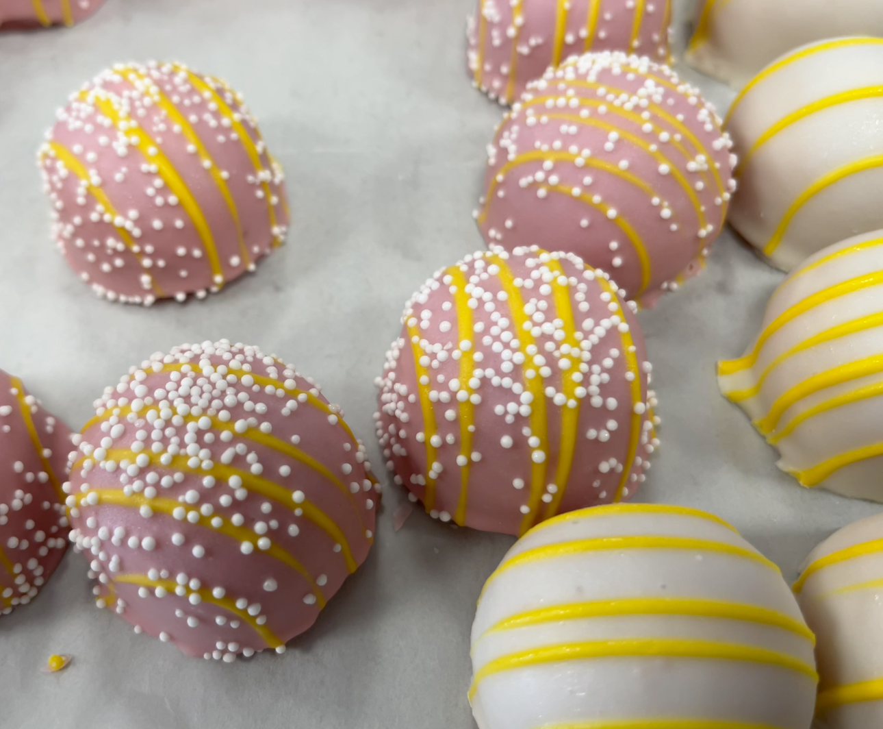 Cake Pops served in Aberdeen, Harford County, Maryland | Screaming Bean